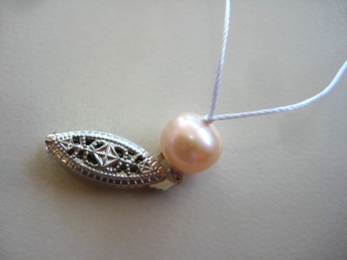 Learn how to knot pearls or restring pearls...yes, it's possible!